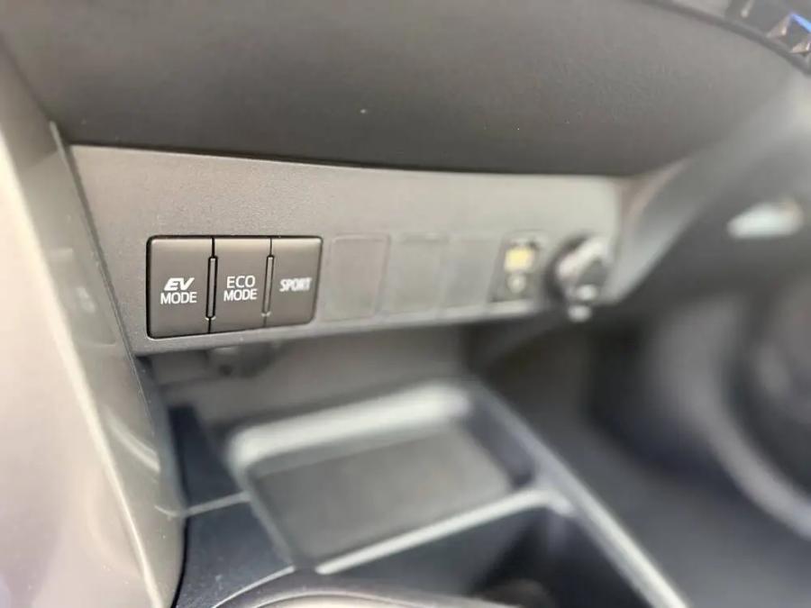 Pelēks Toyota RAV4 2018 Rīga, ar dzinēja tilpumu 2.50 L un nobraukumu 193 tūkst. km par 16500 €, foto 13 vietnē AUTOMOTO.COM.LV