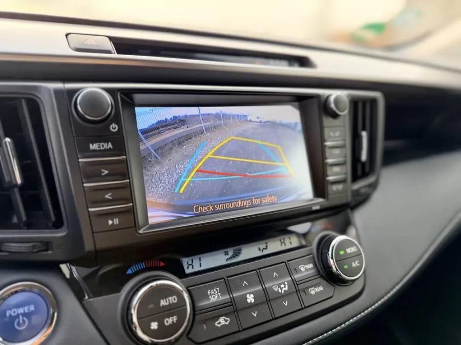Pelēks Toyota RAV4 2018 Rīga, ar dzinēja tilpumu 2.50 L un nobraukumu 193 tūkst. km par 16500 €, foto 18 vietnē AUTOMOTO.COM.LV