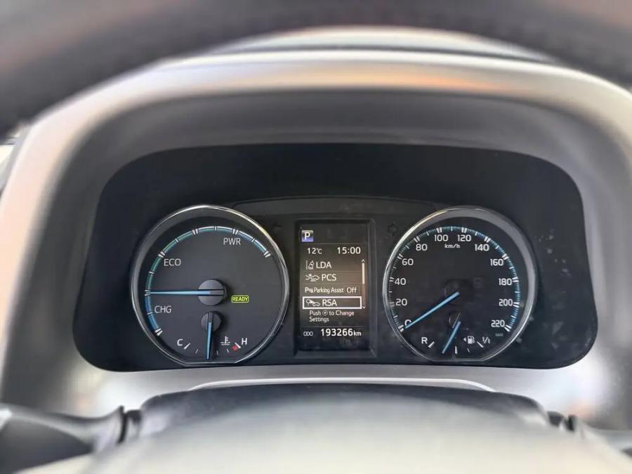 Pelēks Toyota RAV4 2018 Rīga, ar dzinēja tilpumu 2.50 L un nobraukumu 193 tūkst. km par 16500 €, foto 25 vietnē AUTOMOTO.COM.LV