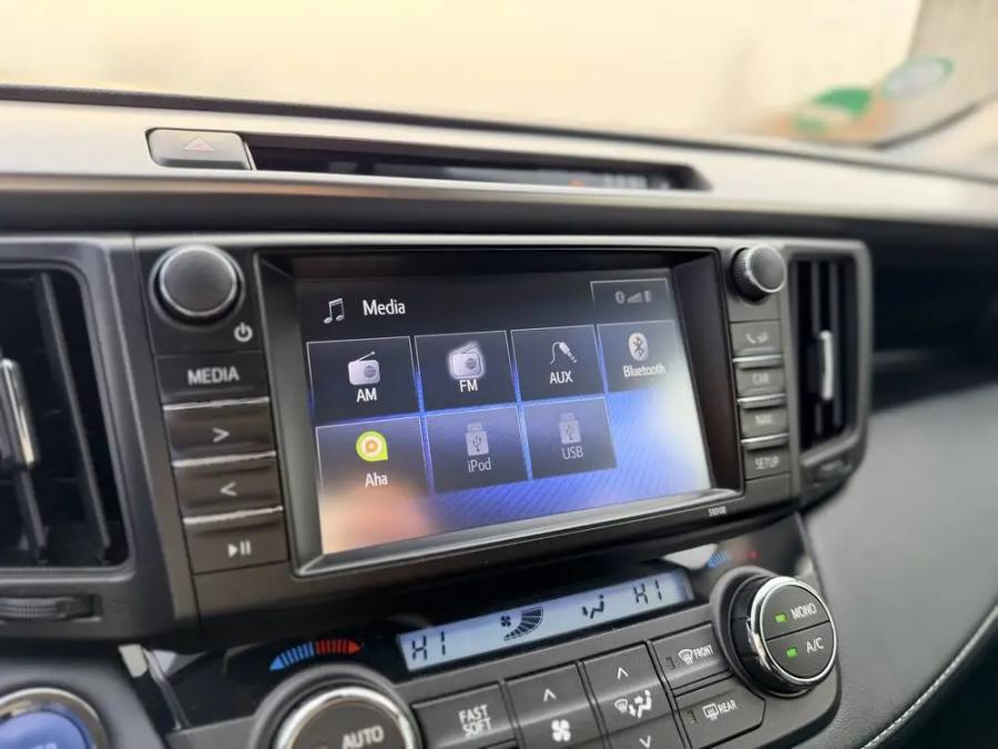 Pelēks Toyota RAV4 2018 Rīga, ar dzinēja tilpumu 2.50 L un nobraukumu 193 tūkst. km par 16500 €, foto 29 vietnē AUTOMOTO.COM.LV