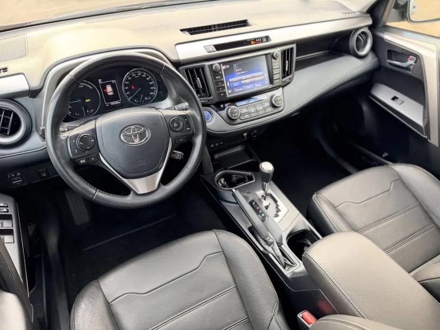 Pelēks Toyota RAV4 2018 Rīga, ar dzinēja tilpumu 2.50 L un nobraukumu 193 tūkst. km par 16500 €, foto 31 vietnē AUTOMOTO.COM.LV