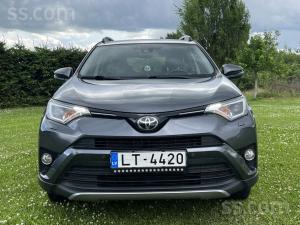 Pelēks Toyota RAV4 2018 Gulbene, ar dzinēja tilpumu 2.00 L un nobraukumu 129 tūkst. km par 17900 €, foto 3 vietnē AUTOMOTO.COM.LV