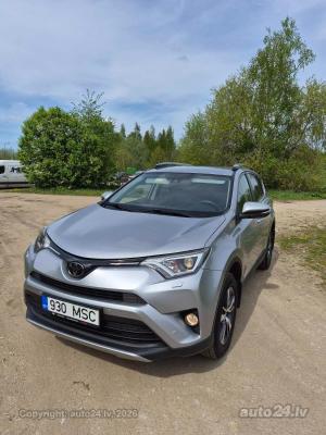 Pelēks Toyota RAV4 2018 Tallina, ar dzinēja tilpumu 2.00 L un nobraukumu 123 tūkst. km par 15999 €, foto 4 vietnē AUTOMOTO.COM.LV