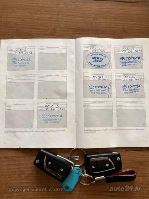 Pelēks Toyota RAV4 2018 Tallina, ar dzinēja tilpumu 2.00 L un nobraukumu 123 tūkst. km par 15999 €, foto 17 vietnē AUTOMOTO.COM.LV