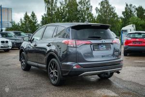 Pelēks Toyota RAV4 2018 Marijampole, ar dzinēja tilpumu 2.49 L un nobraukumu 213 tūkst. km par 16450 €, foto 10 vietnē AUTOMOTO.COM.LV