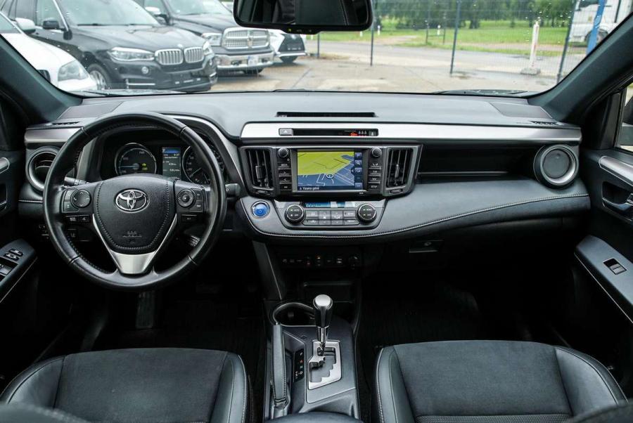 Pelēks Toyota RAV4 2018 Marijampole, ar dzinēja tilpumu 2.49 L un nobraukumu 213 tūkst. km par 16450 €, foto 18 vietnē AUTOMOTO.COM.LV