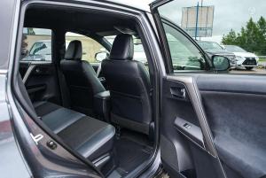 Pelēks Toyota RAV4 2018 Marijampole, ar dzinēja tilpumu 2.49 L un nobraukumu 213 tūkst. km par 16450 €, foto 34 vietnē AUTOMOTO.COM.LV