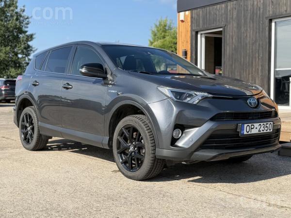 Pelēks Toyota RAV4 2018 Rīga, ar dzinēja tilpumu 2.50 L un nobraukumu 219 tūkst. km par 15900 €, foto 1 vietnē AUTOMOTO.COM.LV