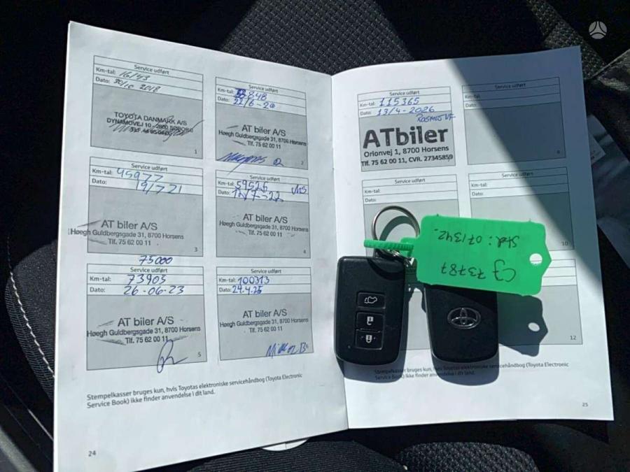 Серый Тойота РАВ 4 2018 в Утена, объемом двигателя 2.49 л и пробегом 120 тыс. км за 15990 €, фото 14 на AUTOMOTO.COM.LV