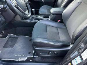 Grey Toyota RAV4 2018 in Vilnius, with an engine capacity of 2.49 L and mileage of 209 thousand km for 17900 €, photo 11 on AUTOMOTO.COM.LV