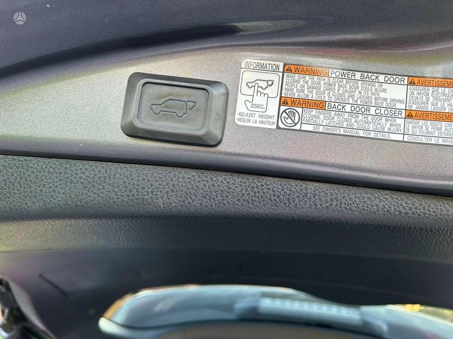 Grey Toyota RAV4 2018 in Vilnius, with an engine capacity of 2.49 L and mileage of 209 thousand km for 17900 €, photo 18 on AUTOMOTO.COM.LV