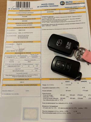 Grey Toyota RAV4 2018 in Vilnius, with an engine capacity of 2.49 L and mileage of 209 thousand km for 17900 €, photo 34 on AUTOMOTO.COM.LV