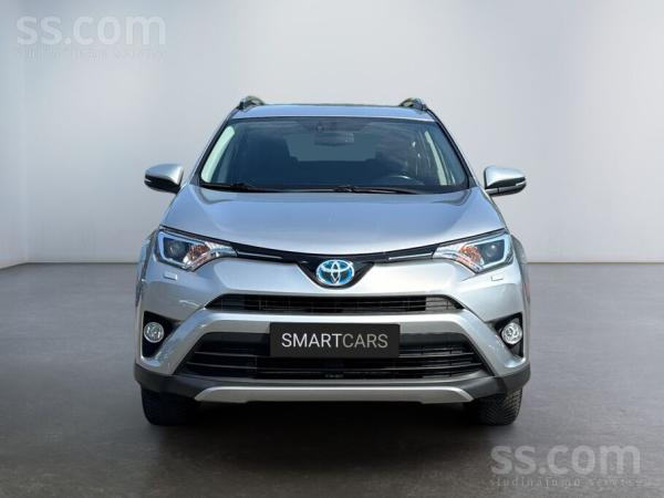 Pelēks Toyota RAV4 2018 Rīga, ar dzinēja tilpumu 2.50 L un nobraukumu 124 tūkst. km par 19300 €, foto 8 vietnē AUTOMOTO.COM.LV