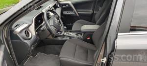 Grey Toyota RAV4 2018 in Riga, with an engine capacity of 2.50 L and mileage of 44 thousand km for 21500 €, photo 8 on AUTOMOTO.COM.LV