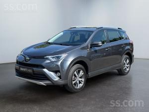 Grey Toyota RAV4 2018 in Riga, with an engine capacity of 2.00 L and mileage of 130 thousand km for 17230 €, photo  on AUTOMOTO.COM.LV