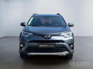 Grey Toyota RAV4 2018 in Riga, with an engine capacity of 2.00 L and mileage of 130 thousand km for 17230 €, photo 8 on AUTOMOTO.COM.LV