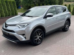 Pelēks Toyota RAV4 2018 Utena, ar dzinēja tilpumu 2.00 L un nobraukumu 144 tūkst. km par 13900 €, foto  vietnē AUTOMOTO.COM.LV