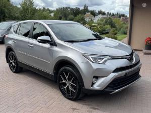 Pelēks Toyota RAV4 2018 Utena, ar dzinēja tilpumu 2.00 L un nobraukumu 144 tūkst. km par 13900 €, foto 4 vietnē AUTOMOTO.COM.LV