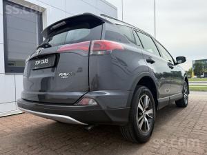 Pelēks Toyota RAV4 2018 Rīga, ar dzinēja tilpumu 2.00 L un nobraukumu 123 tūkst. km par 16500 €, foto 4 vietnē AUTOMOTO.COM.LV