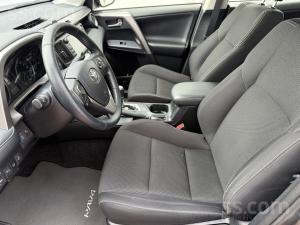 Pelēks Toyota RAV4 2018 Rīga, ar dzinēja tilpumu 2.00 L un nobraukumu 123 tūkst. km par 16500 €, foto 7 vietnē AUTOMOTO.COM.LV