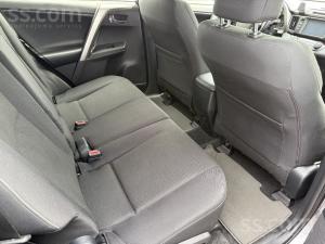 Pelēks Toyota RAV4 2018 Rīga, ar dzinēja tilpumu 2.00 L un nobraukumu 123 tūkst. km par 16500 €, foto 11 vietnē AUTOMOTO.COM.LV