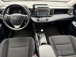 Pelēks Toyota RAV4 2018 Rīga, ar dzinēja tilpumu 2.00 L un nobraukumu 123 tūkst. km par 16500 €, foto 13 vietnē AUTOMOTO.COM.LV
