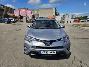 Pelēks Toyota RAV4 2018 Tauragė, ar dzinēja tilpumu 2.50 L un nobraukumu 78 tūkst. km par 18500 €, foto  vietnē AUTOMOTO.COM.LV