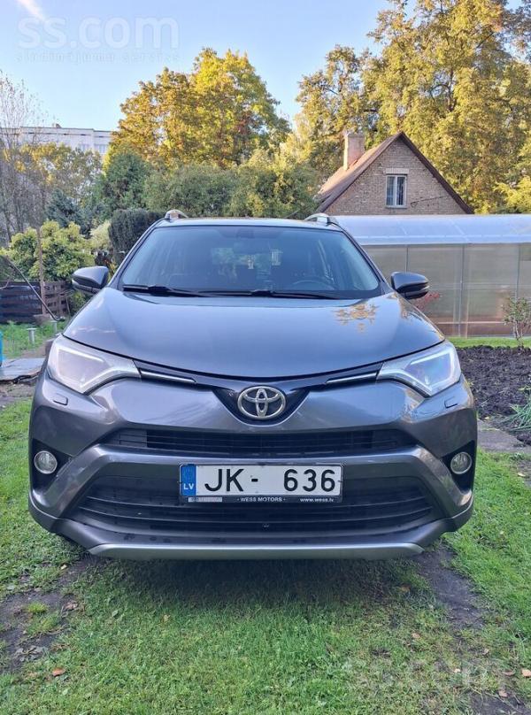 Pelēks Toyota RAV4 2018 Jūrmala, ar dzinēja tilpumu 2.00 L un nobraukumu 229 tūkst. km par 11000 €, foto 3 vietnē AUTOMOTO.COM.LV