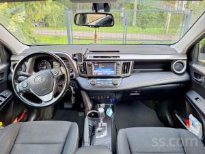 Pelēks Toyota RAV4 2018 Jūrmala, ar dzinēja tilpumu 2.00 L un nobraukumu 229 tūkst. km par 11000 €, foto 9 vietnē AUTOMOTO.COM.LV