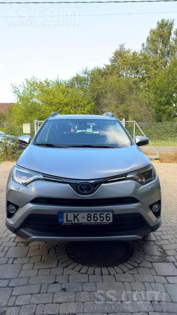 Тойота РАВ 4 2018 в Огре на AUTOMOTO.COM.LV Серый Тойота РАВ 4 2018 в Огре, объемом двигателя 2.50 л и пробегом 63 тыс. км за 24500 €, фото 1 на AUTOMOTO.COM.LV