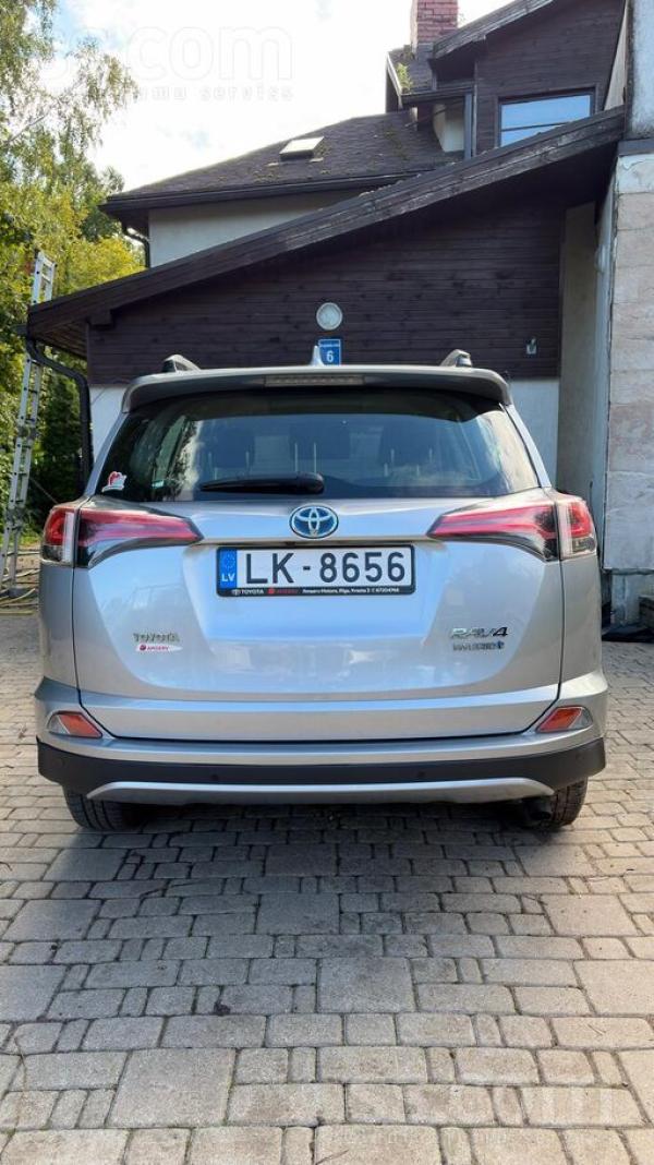 Тойота РАВ 4 2018 в Огре на AUTOMOTO.COM.LV Серый Тойота РАВ 4 2018 в Огре, объемом двигателя 2.50 л и пробегом 63 тыс. км за 24500 €, фото 5 на AUTOMOTO.COM.LV