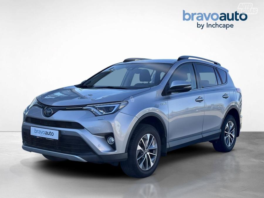 Grey Toyota RAV4 2018 in Klaipeda, with an engine capacity of 2.50 L and mileage of 171 thousand km for 19500 €, photo 1 on AUTOMOTO.COM.LV