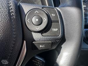 Grey Toyota RAV4 2018 in Klaipeda, with an engine capacity of 2.50 L and mileage of 171 thousand km for 19500 €, photo 17 on AUTOMOTO.COM.LV