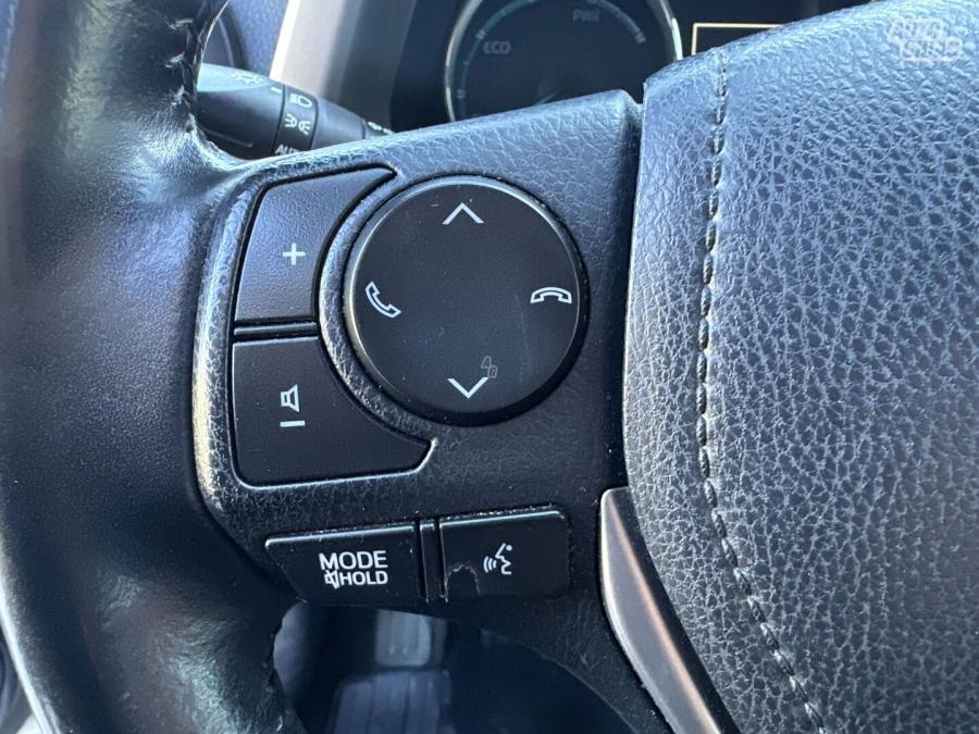 Grey Toyota RAV4 2018 in Klaipeda, with an engine capacity of 2.50 L and mileage of 171 thousand km for 19500 €, photo 18 on AUTOMOTO.COM.LV