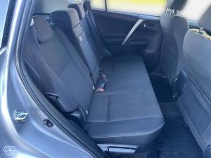 Grey Toyota RAV4 2018 in Klaipeda, with an engine capacity of 2.50 L and mileage of 171 thousand km for 19500 €, photo 28 on AUTOMOTO.COM.LV