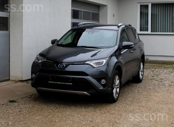 Pelēks Toyota RAV4 2019 Tukums, ar dzinēja tilpumu 2.50 L un nobraukumu 128 tūkst. km par 3999 €, foto 2 vietnē AUTOMOTO.COM.LV