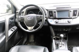 Grey Toyota RAV4 2019 in Tukums, with an engine capacity of 2.50 L and mileage of 128 thousand km for 3999 €, photo 6 on AUTOMOTO.COM.LV