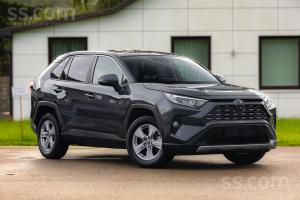 Pelēks Toyota RAV4 2019 Jelgava, ar dzinēja tilpumu 2.00 L un nobraukumu 0 tūkst. km par 18950 €, foto 5 vietnē AUTOMOTO.COM.LV