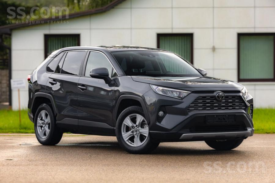 Pelēks Toyota RAV4 2019 Jelgava, ar dzinēja tilpumu 2.00 L un nobraukumu 0 tūkst. km par 18950 €, foto 5 vietnē AUTOMOTO.COM.LV