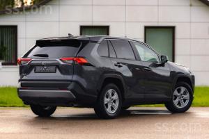 Pelēks Toyota RAV4 2019 Jelgava, ar dzinēja tilpumu 2.00 L un nobraukumu 0 tūkst. km par 18950 €, foto 6 vietnē AUTOMOTO.COM.LV