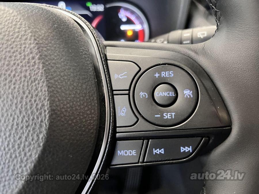 Grey Toyota RAV4 2019 in Tallinn, with an engine capacity of 2.00 L and mileage of 98 thousand km for 20900 €, photo 20 on AUTOMOTO.COM.LV