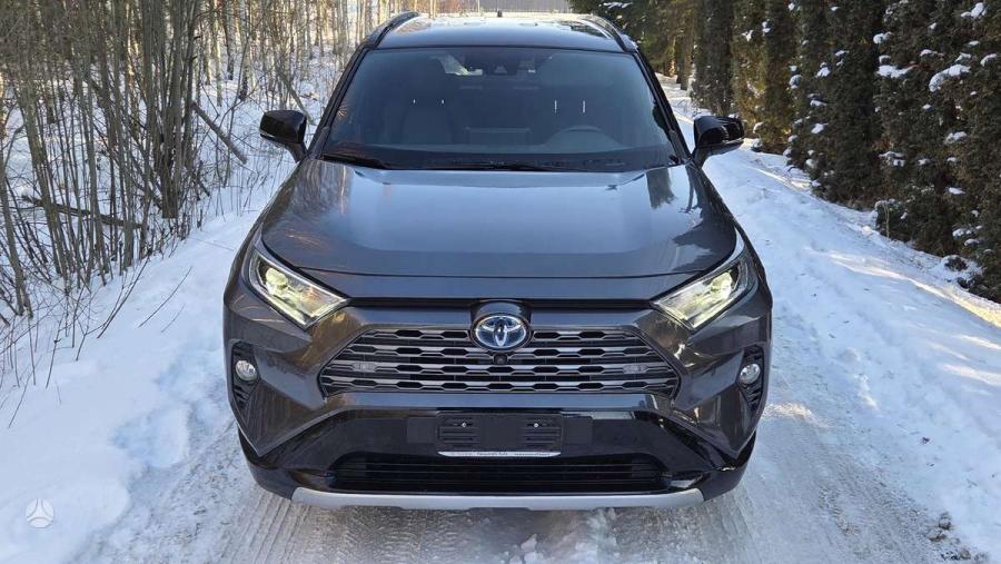 Pelēks Toyota RAV4 2019 Panevēža, ar dzinēja tilpumu 2.49 L un nobraukumu 165 tūkst. km par 23500 €, foto 5 vietnē AUTOMOTO.COM.LV