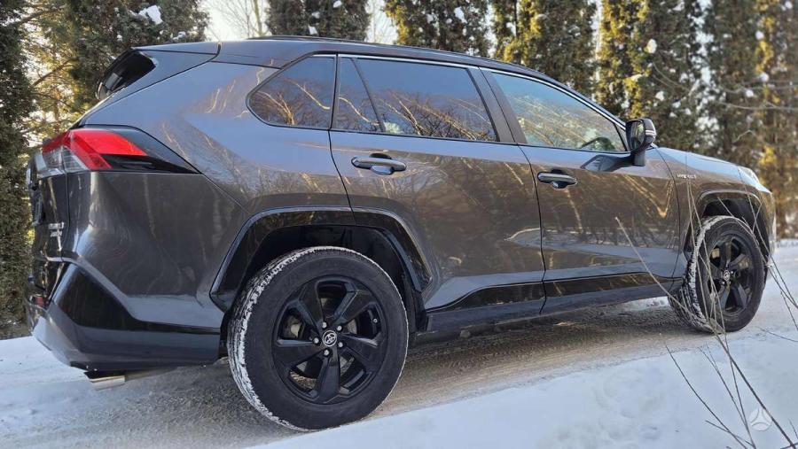 Pelēks Toyota RAV4 2019 Panevēža, ar dzinēja tilpumu 2.49 L un nobraukumu 165 tūkst. km par 23500 €, foto 26 vietnē AUTOMOTO.COM.LV