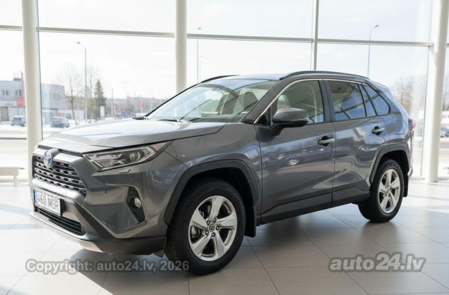 Grey Toyota RAV4 2019 in Tallinn, with an engine capacity of 2.50 L and mileage of 95 thousand km for 30900 €, photo 3 on AUTOMOTO.COM.LV
