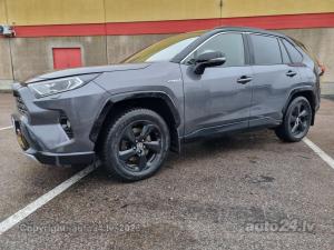 Pelēks Toyota RAV4 2019 Tallina, ar dzinēja tilpumu 2.50 L un nobraukumu 151 tūkst. km par 23500 €, foto  vietnē AUTOMOTO.COM.LV