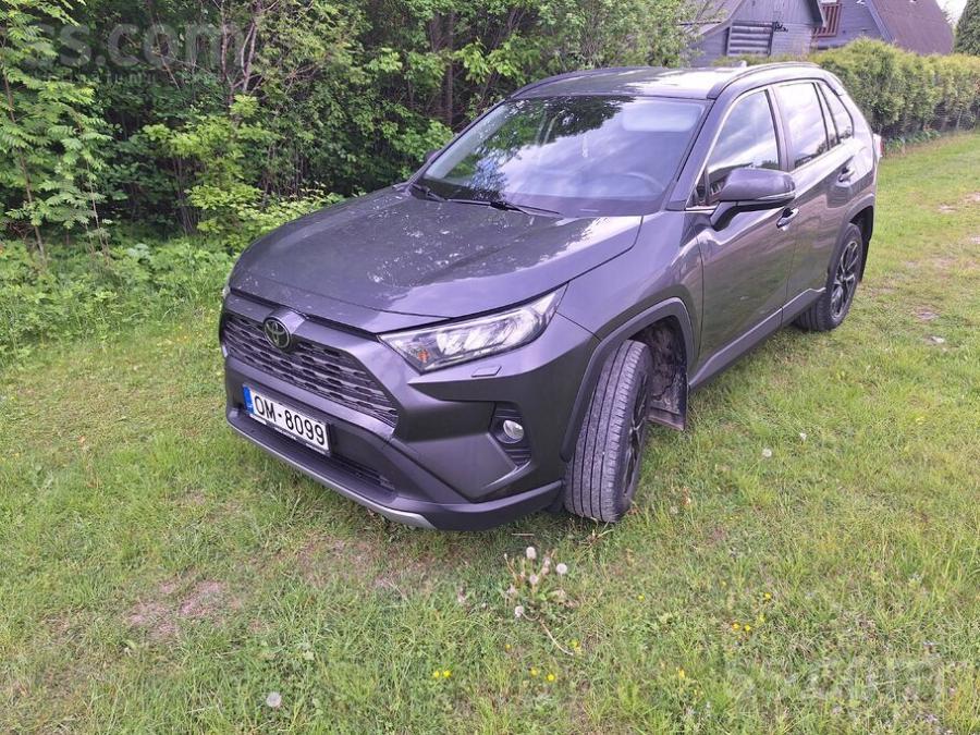 Серый Тойота РАВ 4 2019 в Рига, объемом двигателя 2.00 л и пробегом 76 тыс. км за 23000 €, фото 1 на AUTOMOTO.COM.LV