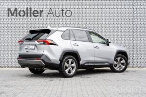 Pelēks Toyota RAV4 2019 Rīga, ar dzinēja tilpumu 2.00 L un nobraukumu 75 tūkst. km par 25400 €, foto 5 vietnē AUTOMOTO.COM.LV