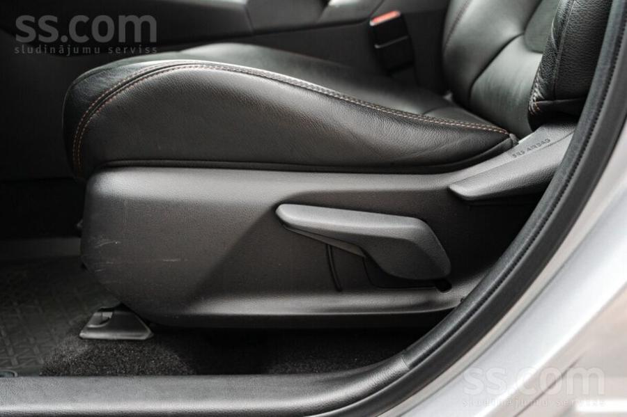 Pelēks Toyota RAV4 2019 Rīga, ar dzinēja tilpumu 2.00 L un nobraukumu 75 tūkst. km par 25400 €, foto 8 vietnē AUTOMOTO.COM.LV