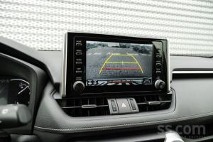 Pelēks Toyota RAV4 2019 Rīga, ar dzinēja tilpumu 2.00 L un nobraukumu 75 tūkst. km par 25400 €, foto 15 vietnē AUTOMOTO.COM.LV