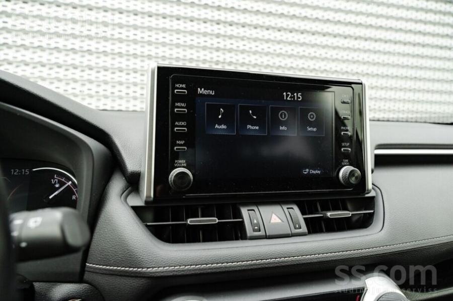 Pelēks Toyota RAV4 2019 Rīga, ar dzinēja tilpumu 2.00 L un nobraukumu 75 tūkst. km par 25400 €, foto 16 vietnē AUTOMOTO.COM.LV